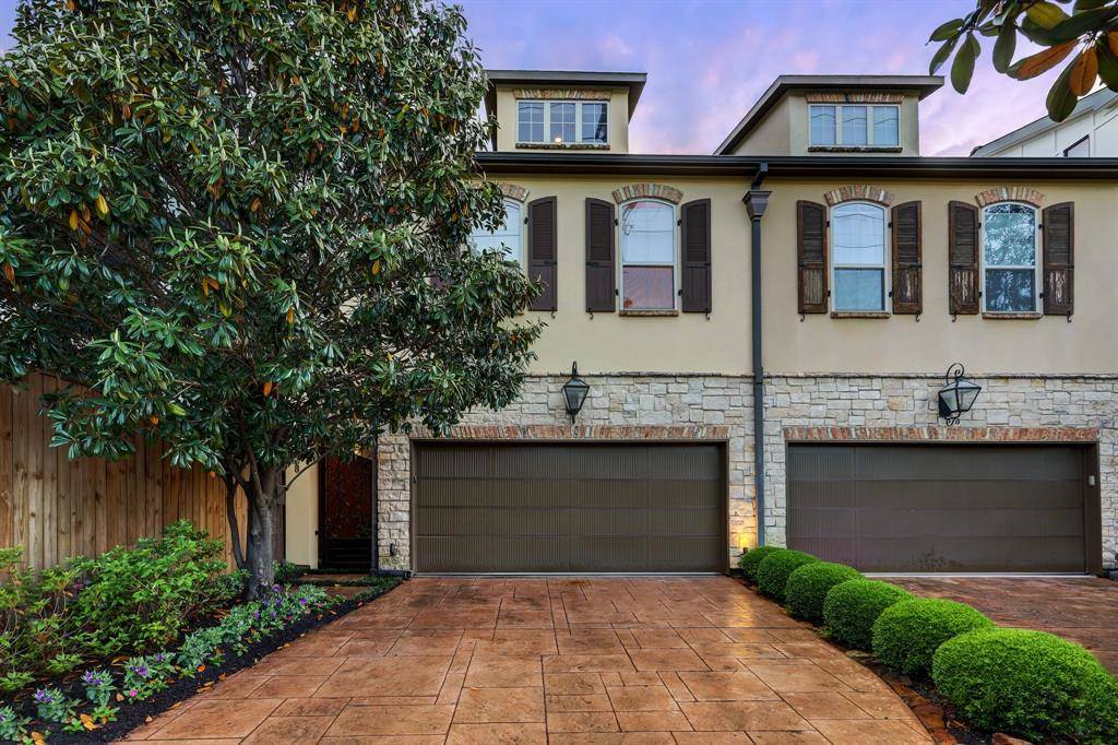 Houston River Oaks Townhomes For Sale | Luxury River Oaks Townhomes